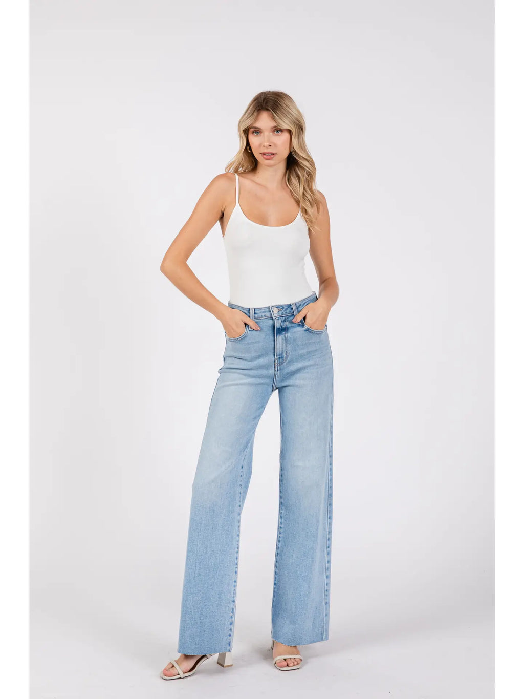 Letters to Juliet- Paola Scissor Cut Jean- Light – Ama La Vita